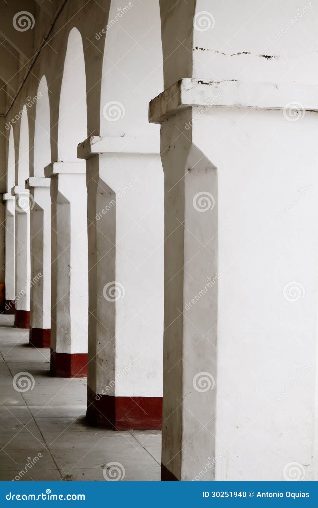 Architectural Columns Receding Into The Distance Stock Photo ...