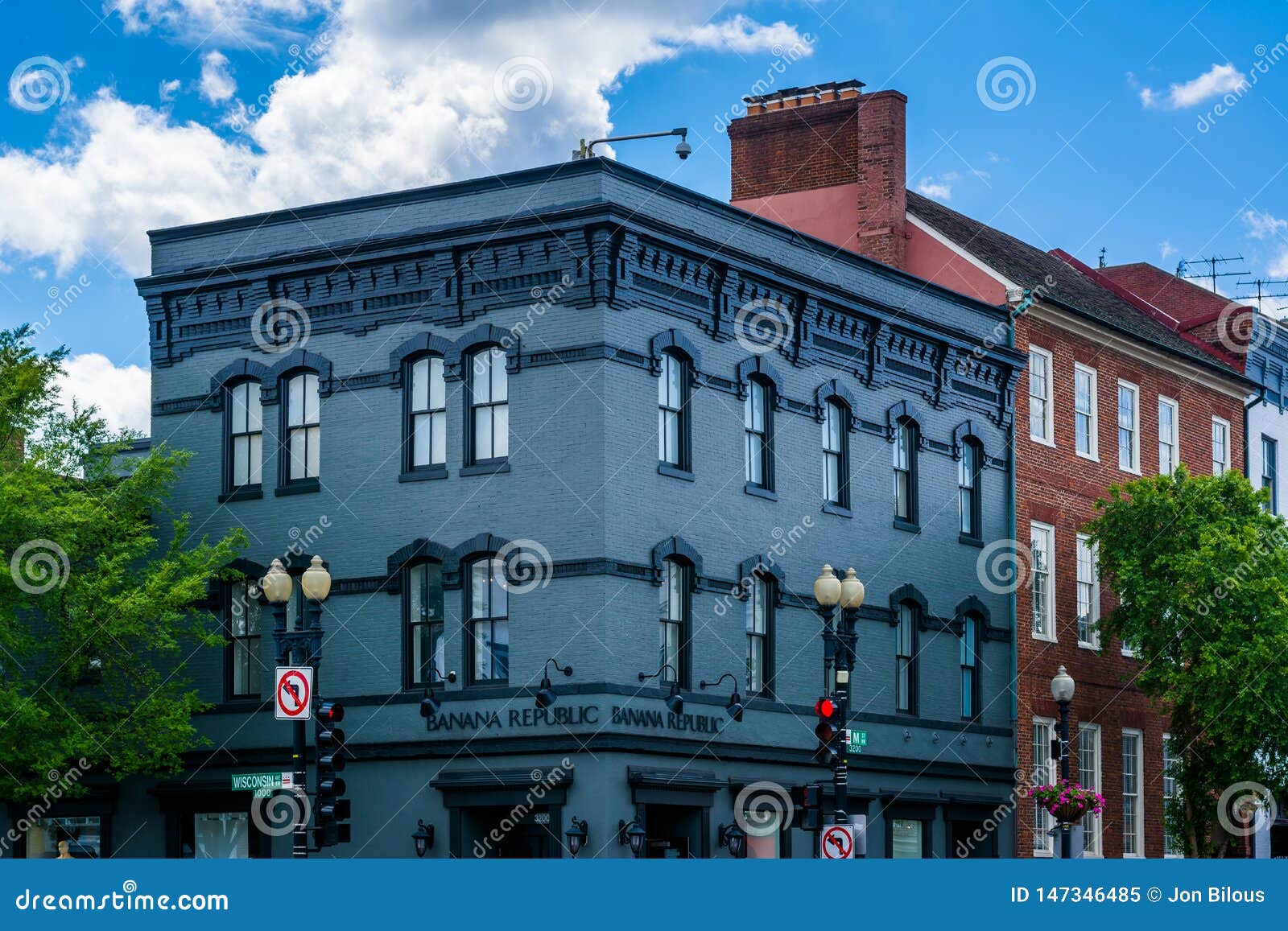 Architectural Details Along M Street in Georgetown, Washington, DC ...