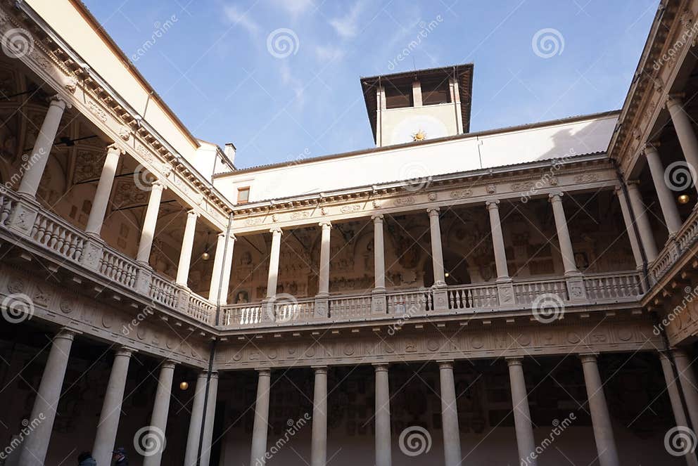 Architectural Elegance of a Historic Courtyard Stock Photo - Image of ... Architectural Elegance of a Historic Courtyard Stock Photo - Image of ...