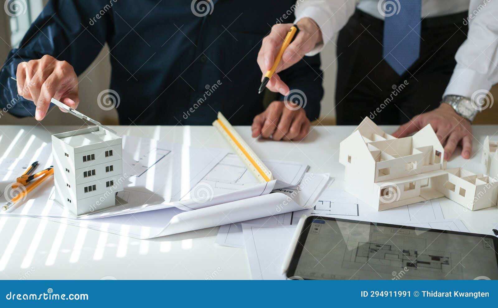 Architectural Engineers Discussion with Planing Construction on ...