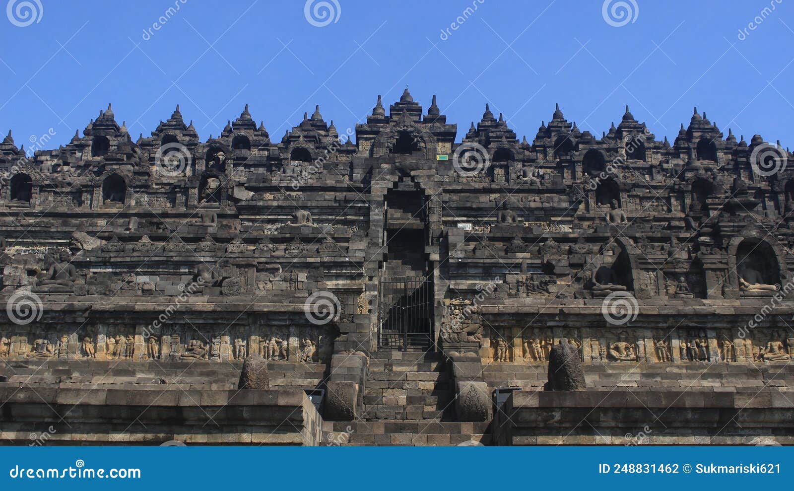 Architectural Masterpieces of the Archipelago`s Past at Borobudur ...