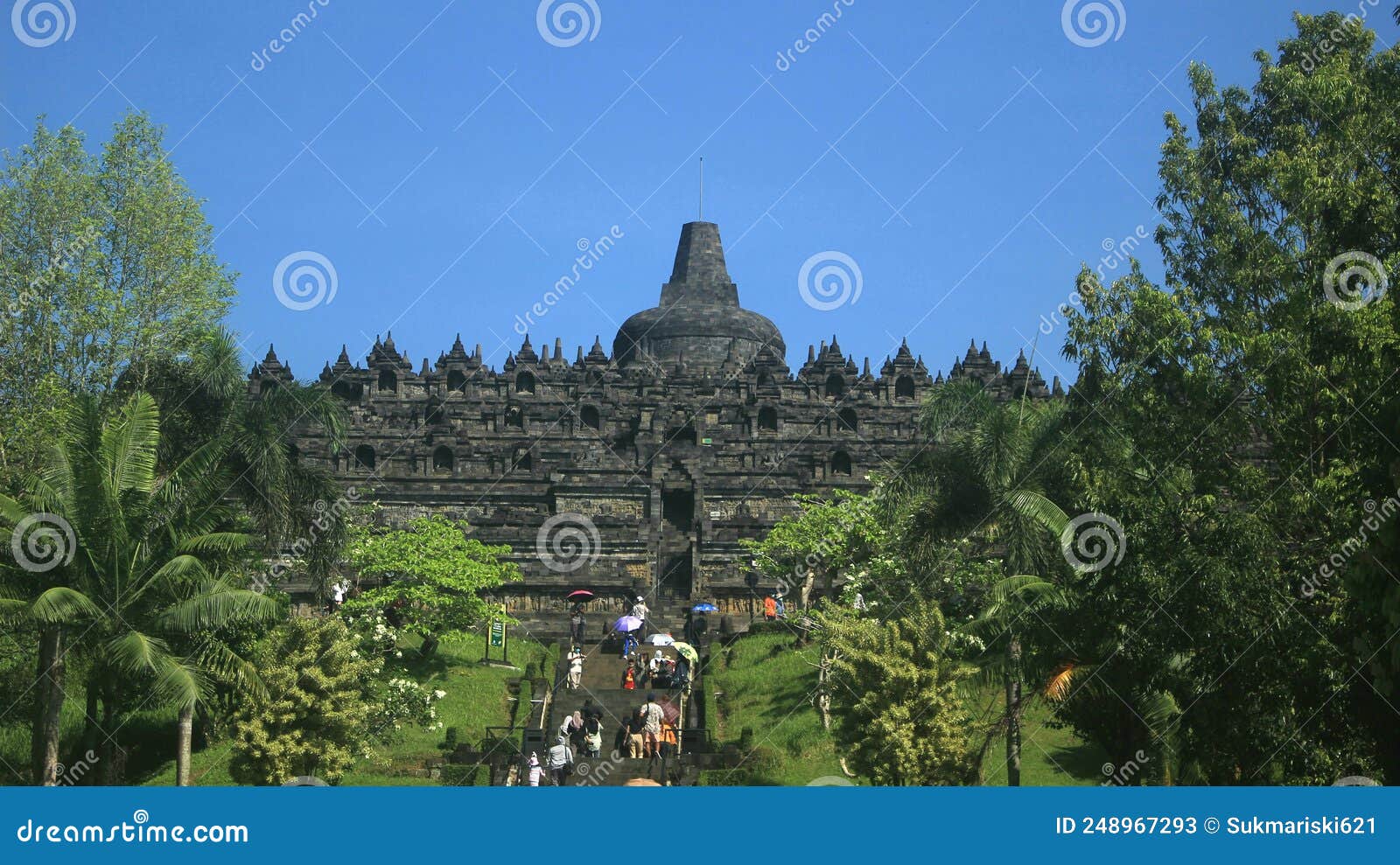 Architectural Masterpieces of the Archipelago`s Past at Borobudur ...