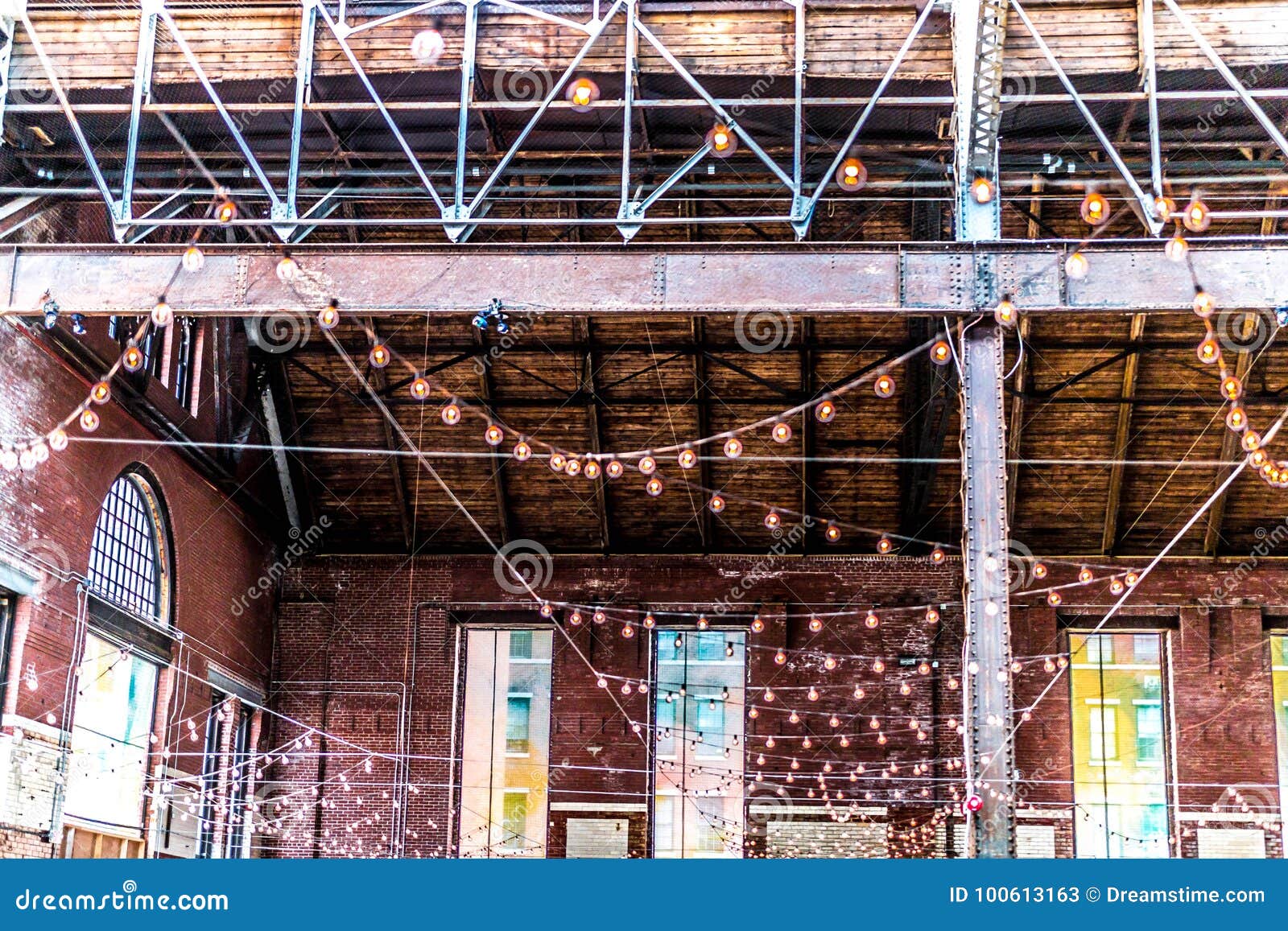 Architectural Post and Beam Stock Image - Image of iron, ceiling: 100613163