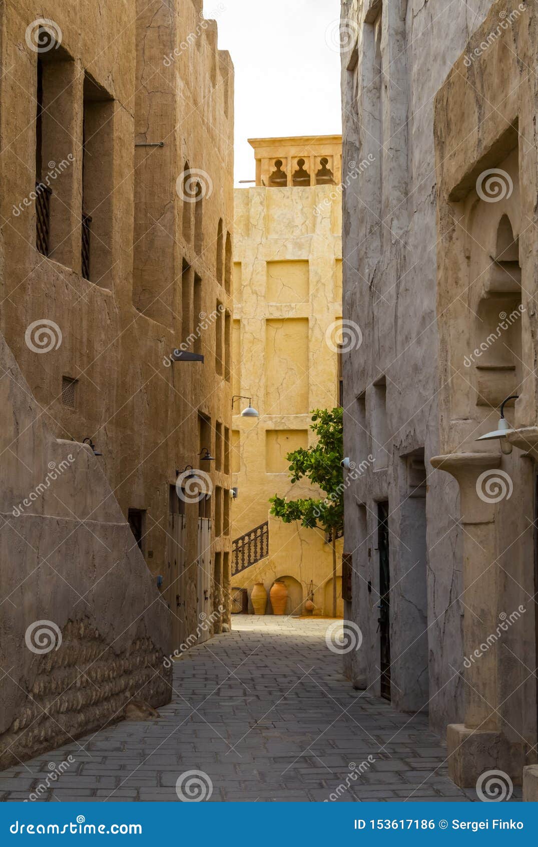 Architecture in the Arab Style Stock Photo - Image of arid, arabian ...