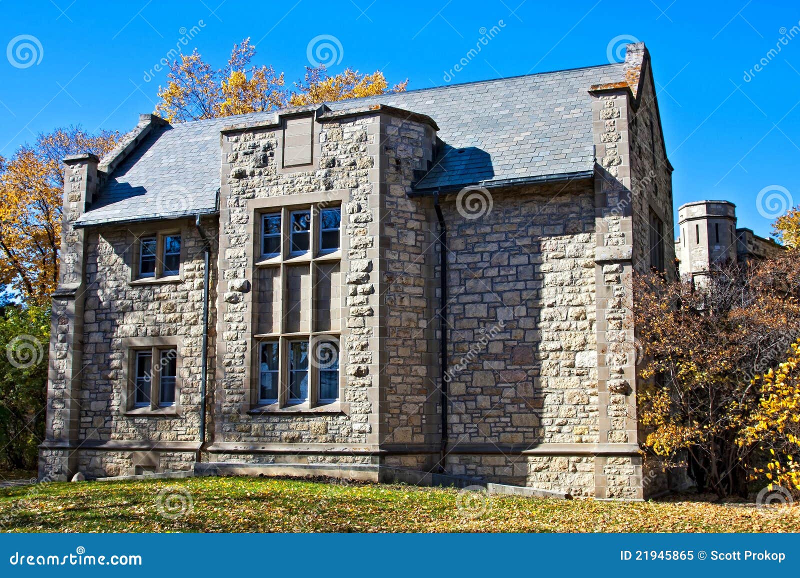 Architecture in Autumn stock image. Image of tree, outdoors - 21945865