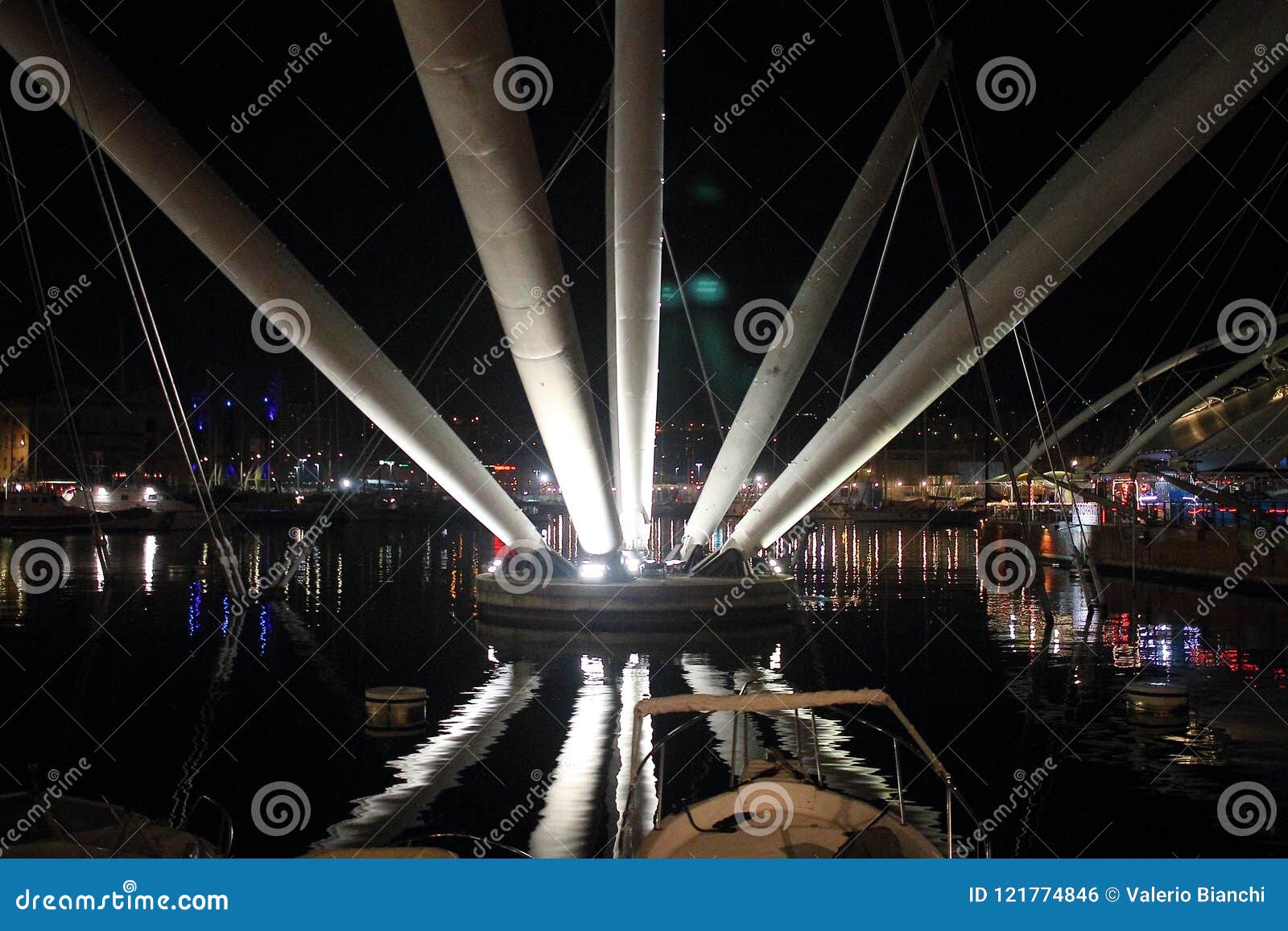 Architecture: Columns Supporting Editorial Photo - Image of columns ...
