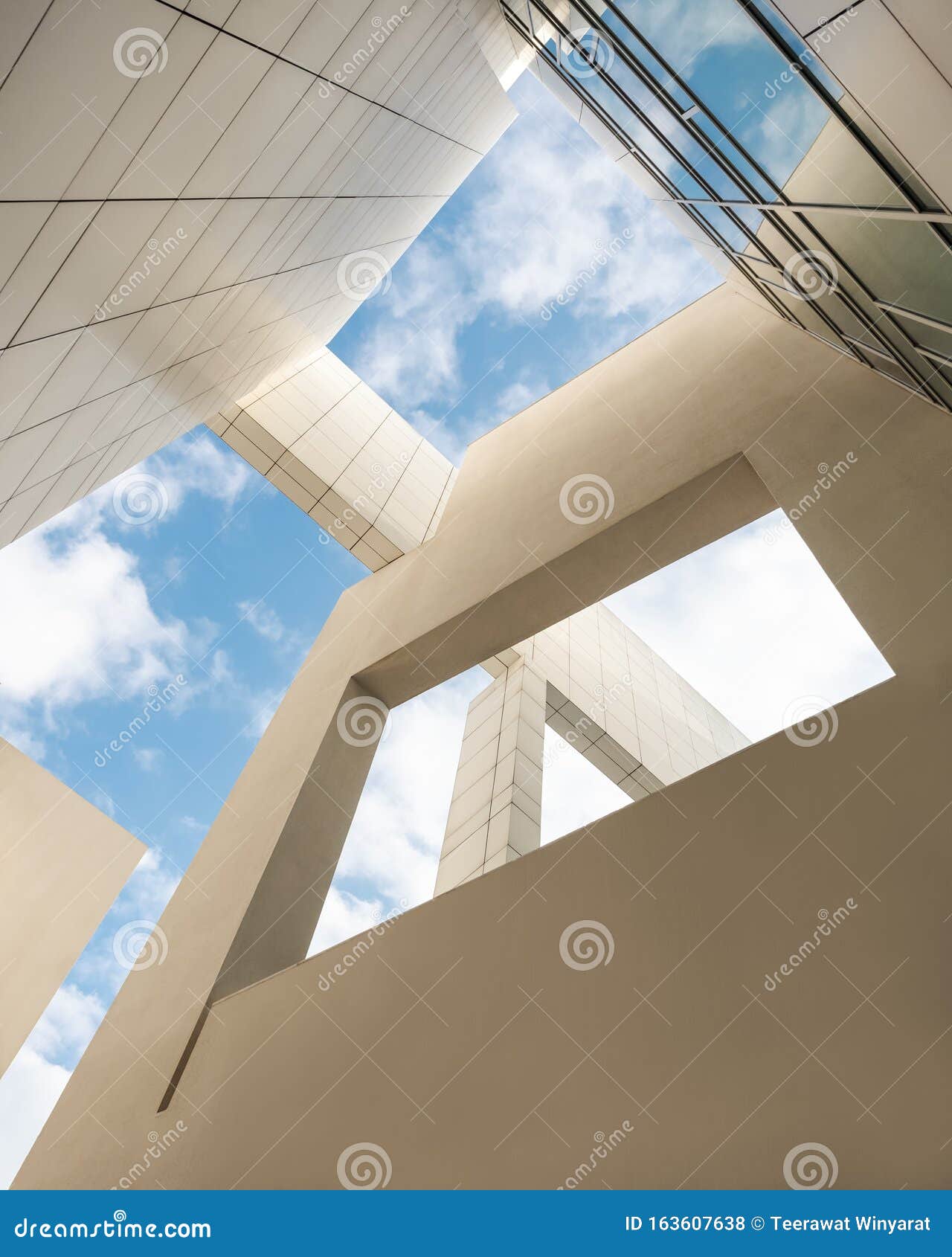 Architecture Details White Wall Modern Building Blue Sky Perspective ...