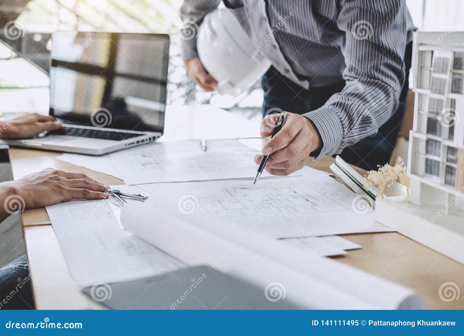 Architecture Engineer Teamwork Meeting, Drawing and Working for ...