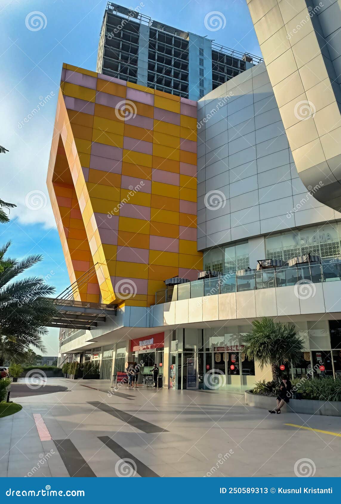 Architecture of Icon Mall editorial stock photo. Image of glass - 250589313