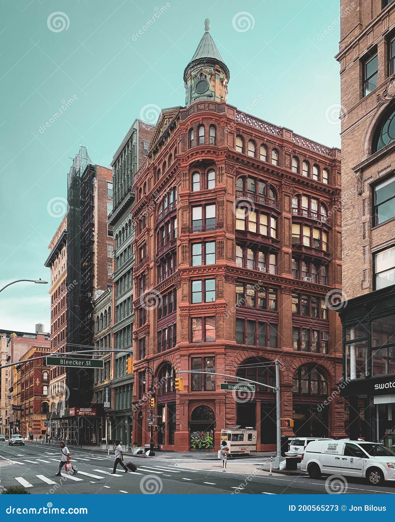 Architecture at the Intersection of Broadway & Bleecker Street, in Noho ...