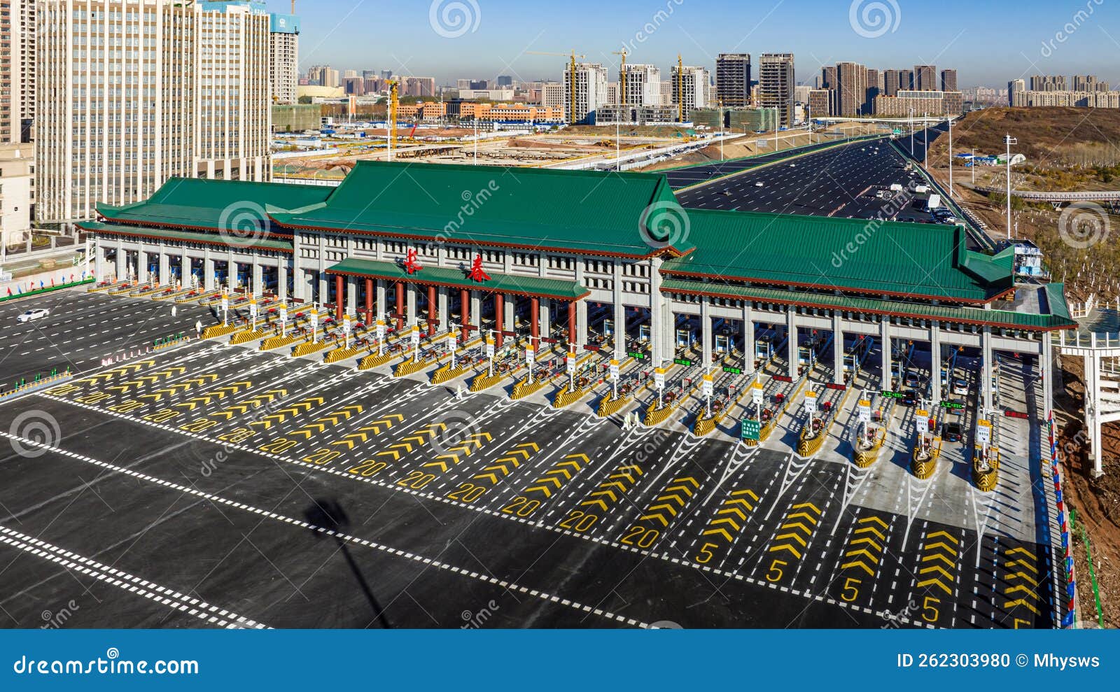 Architecture Landscape at the Intersection of Xinnan Expressway in ...