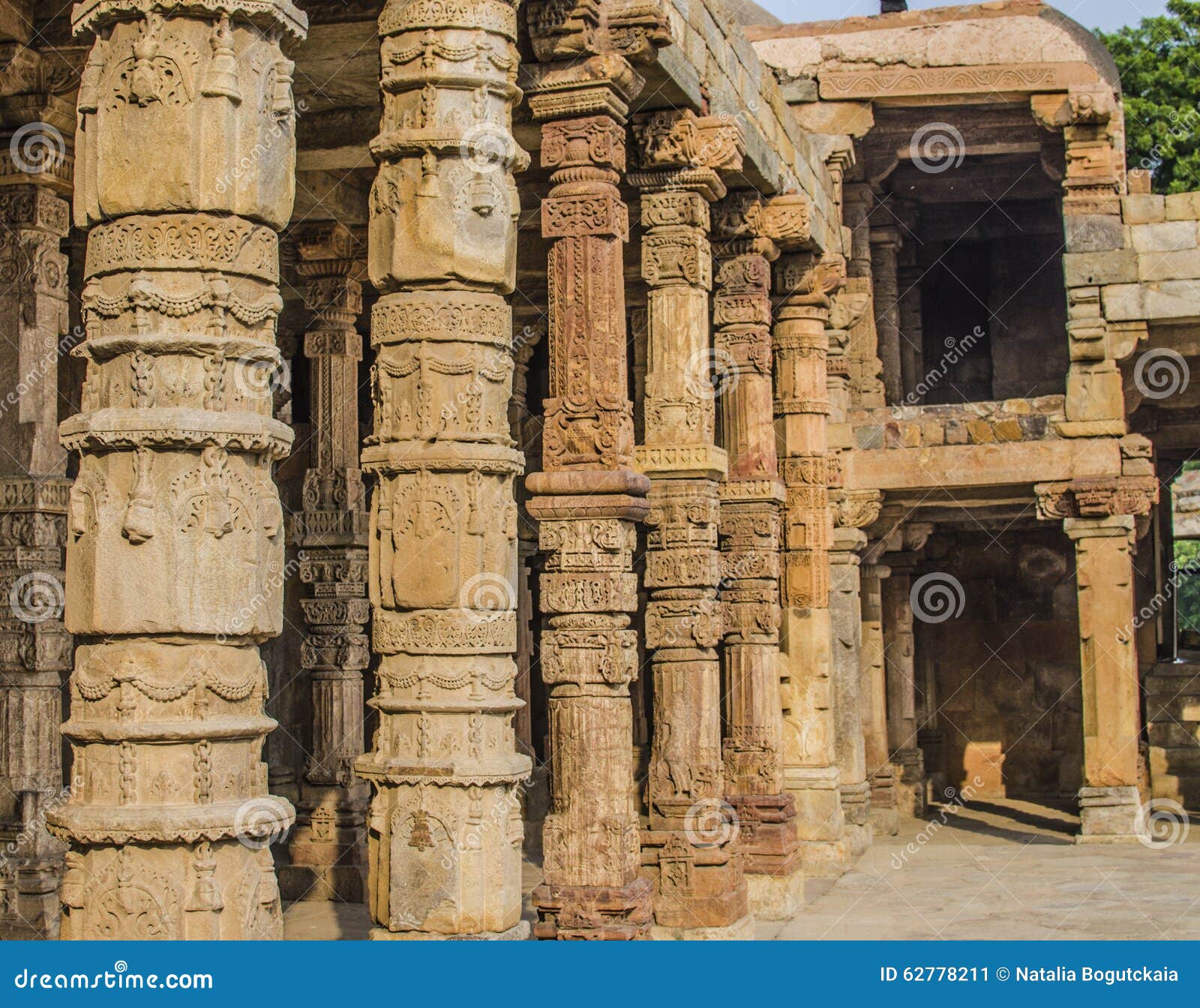 Architecture Minaret Kutb - Minar Stock Image - Image of kutb, arches ...