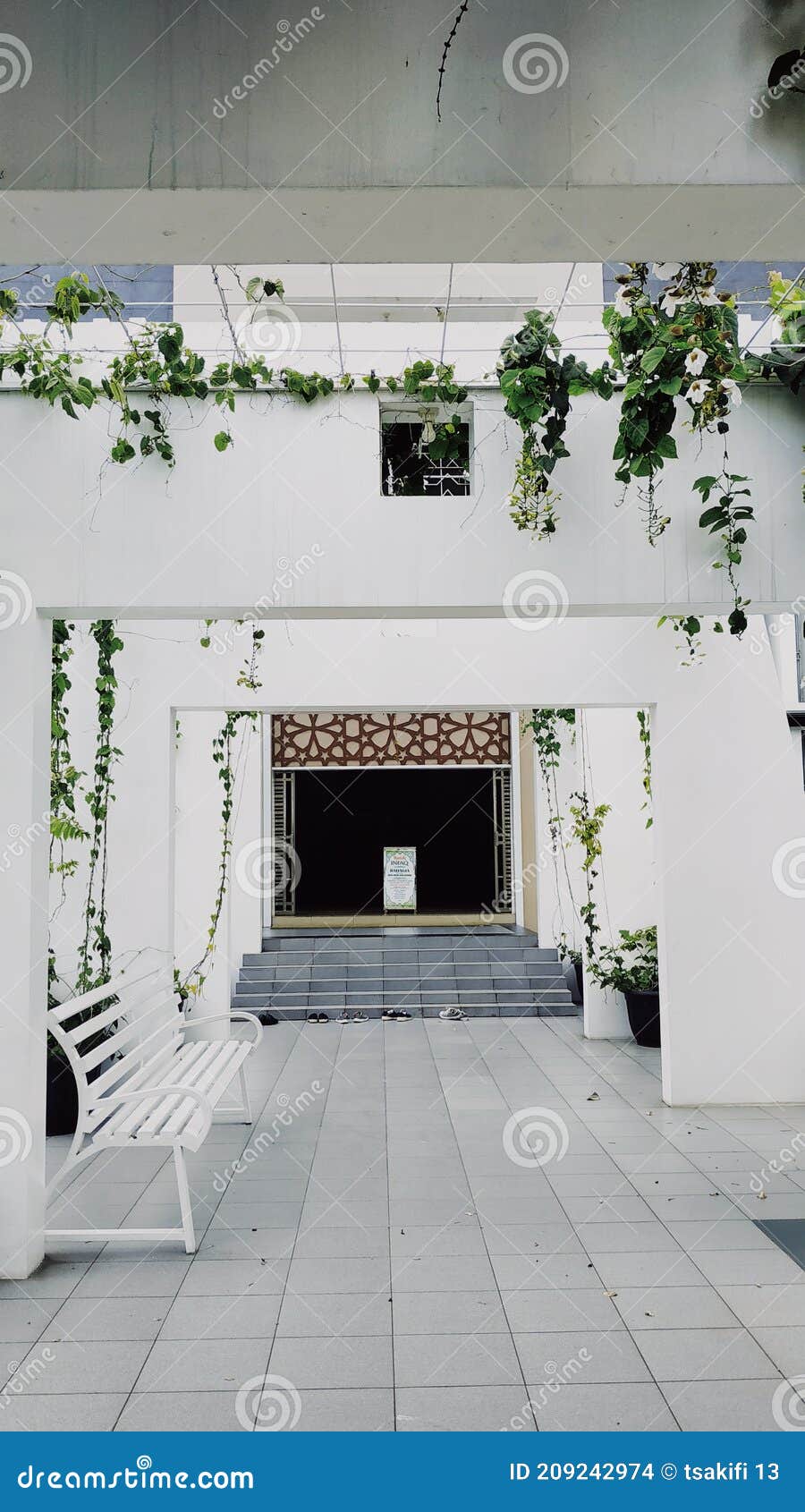 Architecture Mosque and Chair Stock Photo - Image of mosque, arch ...