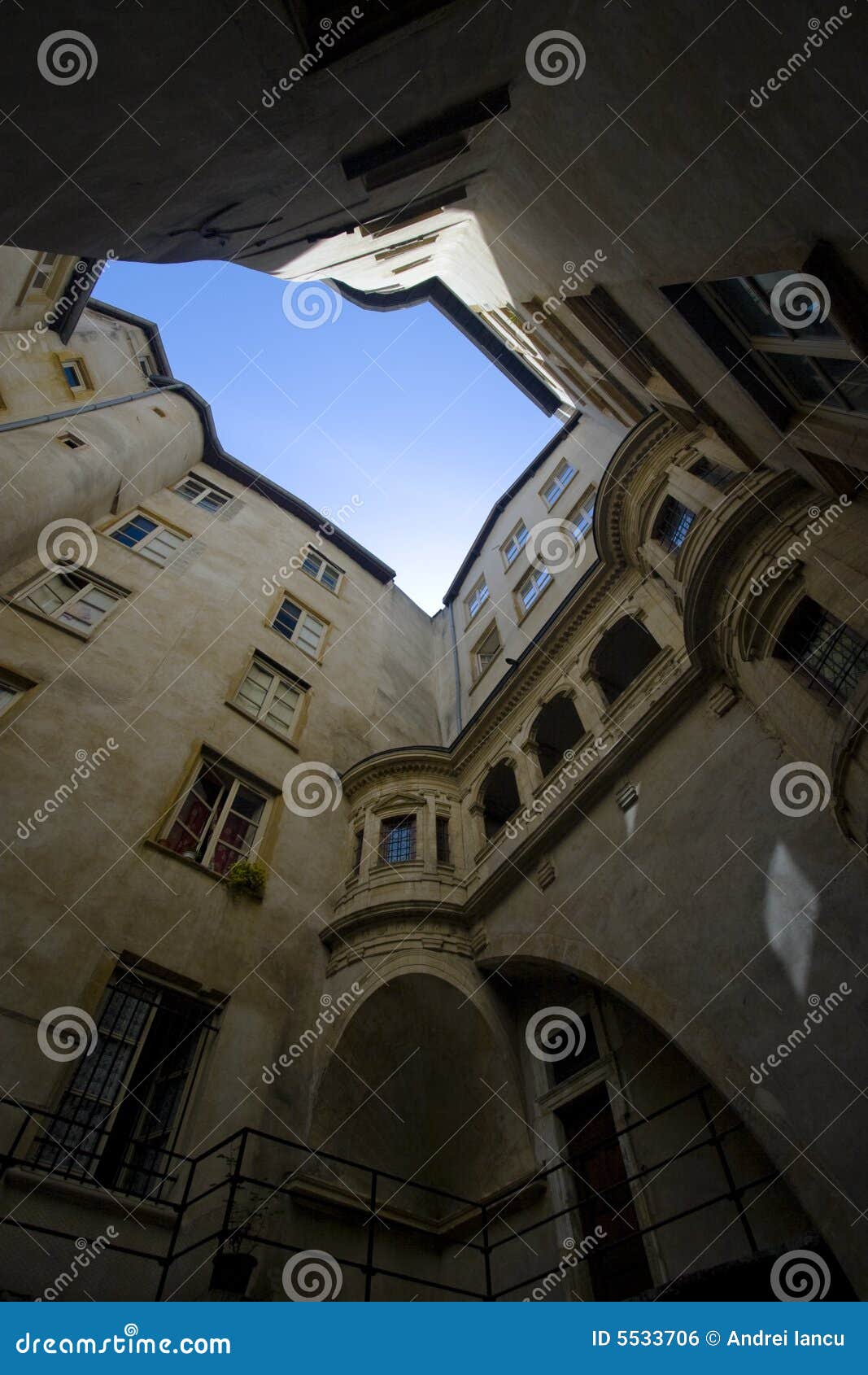 Architecture perspective stock photo. Image of escape - 5533706