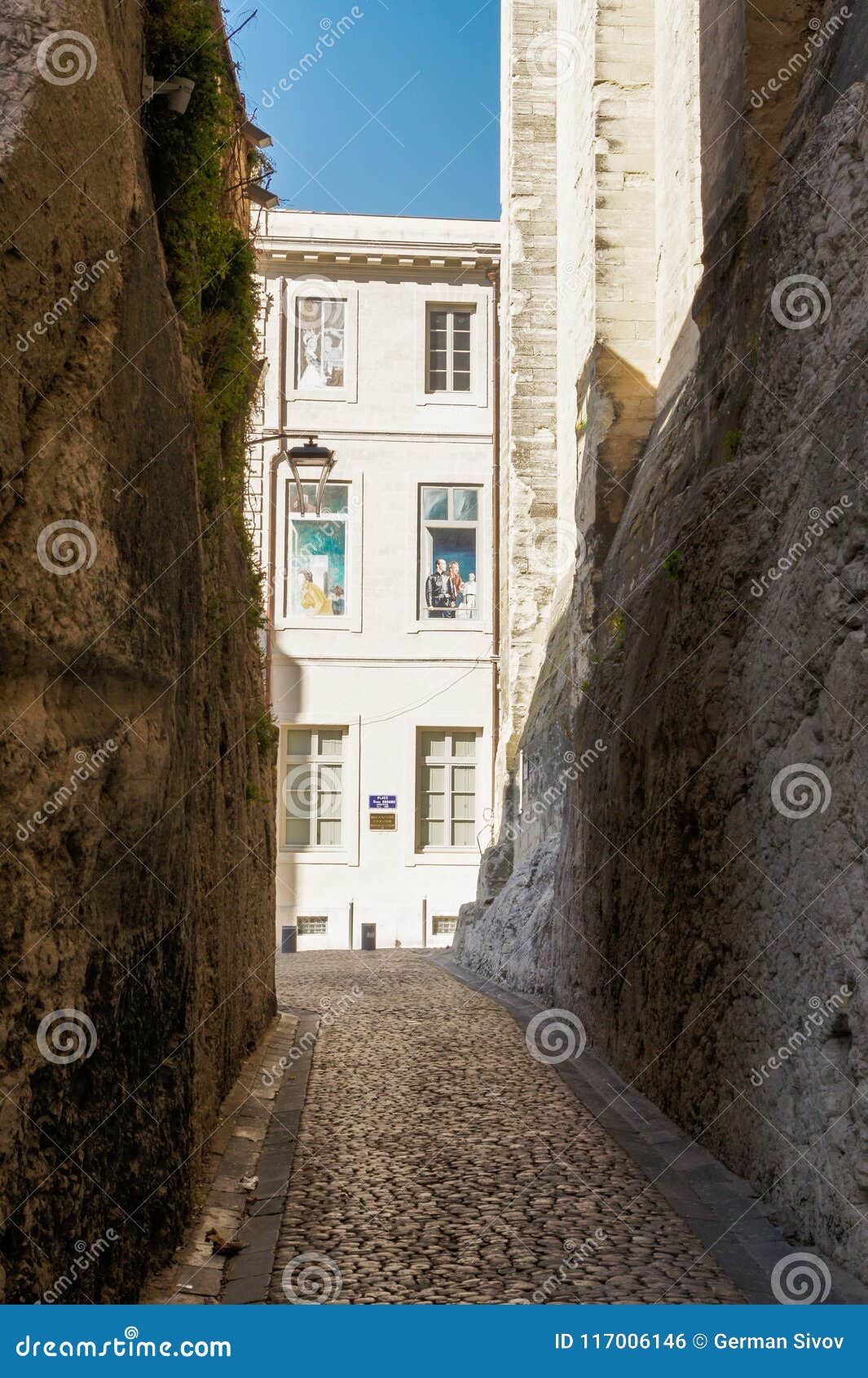 Narrow stone passage. editorial photo. Image of tourism - 117006146