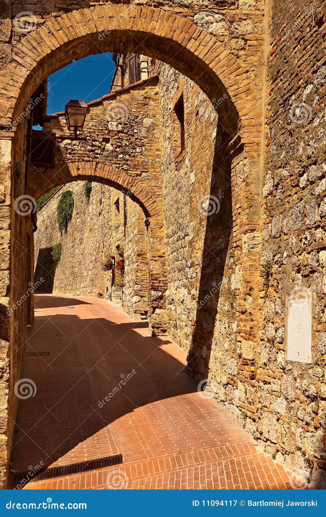 An archway. stock image. Image of archway, medieval, wall - 11094117