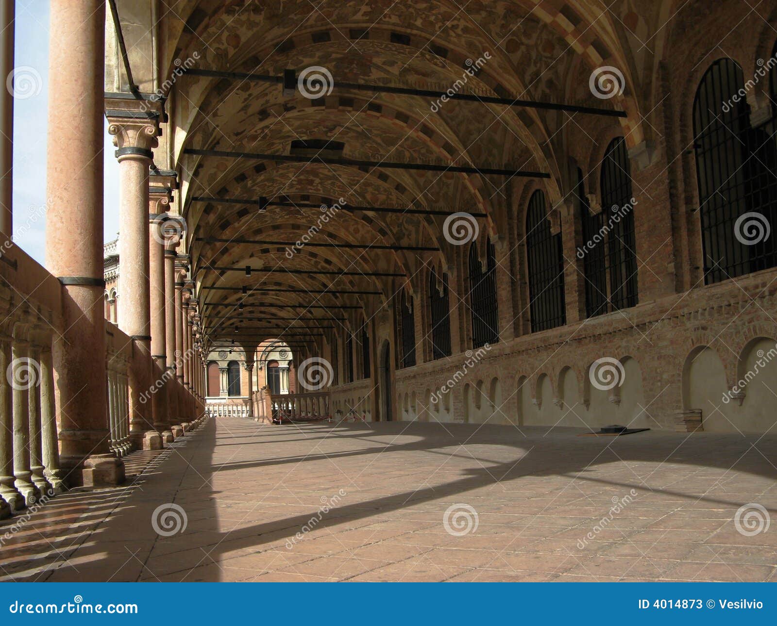 Archway stock image. Image of porch, arch, column, architectural - 4014873