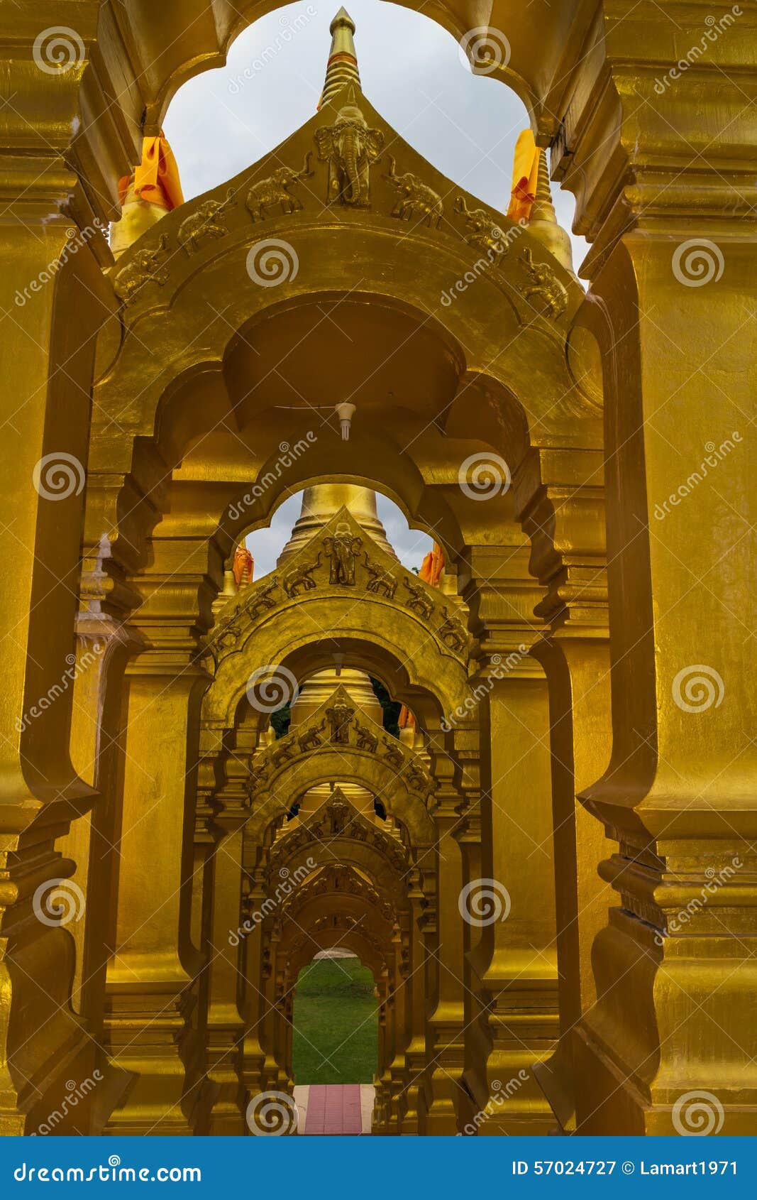 The Archways of Gold Pagoda Stock Image - Image of ruins, outdoors ...