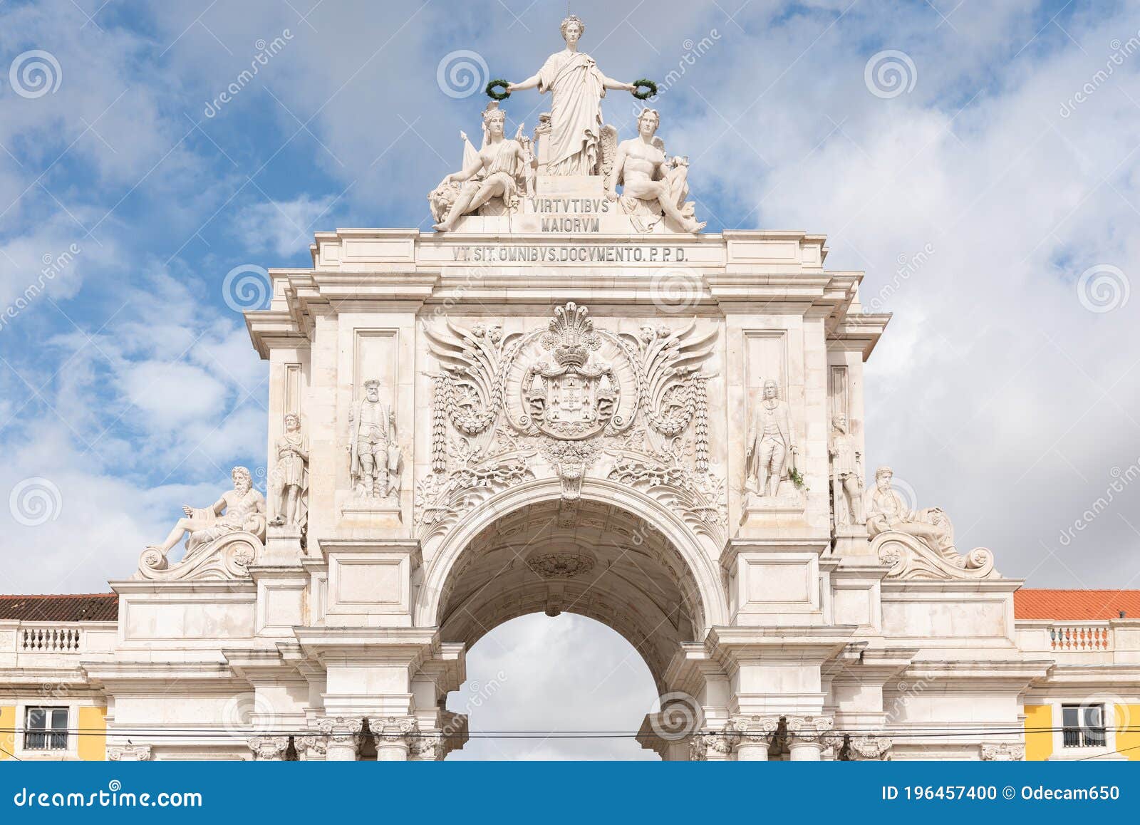 Arco de rua augusta foto de stock. Imagem de azul, velho - 196457400