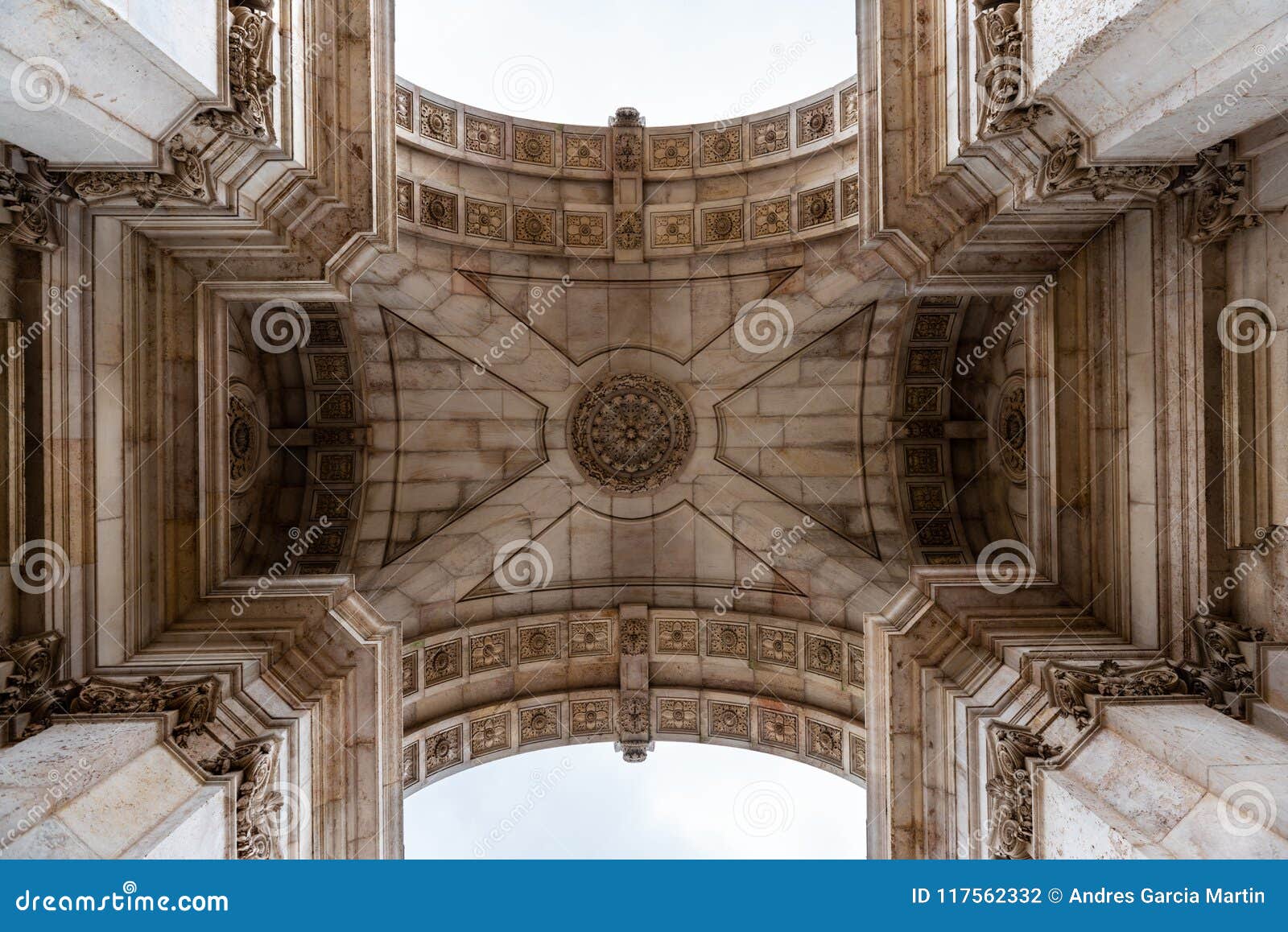 Arco De Rua Augusta Triumphal En Lisboa Foto de archivo - Imagen de ...