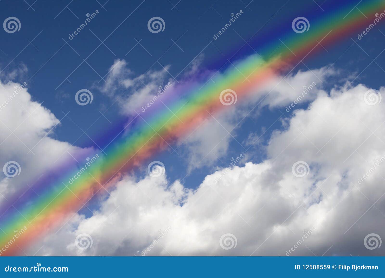 Arco iris y nubes imagen de archivo. Imagen de claro - 12508559