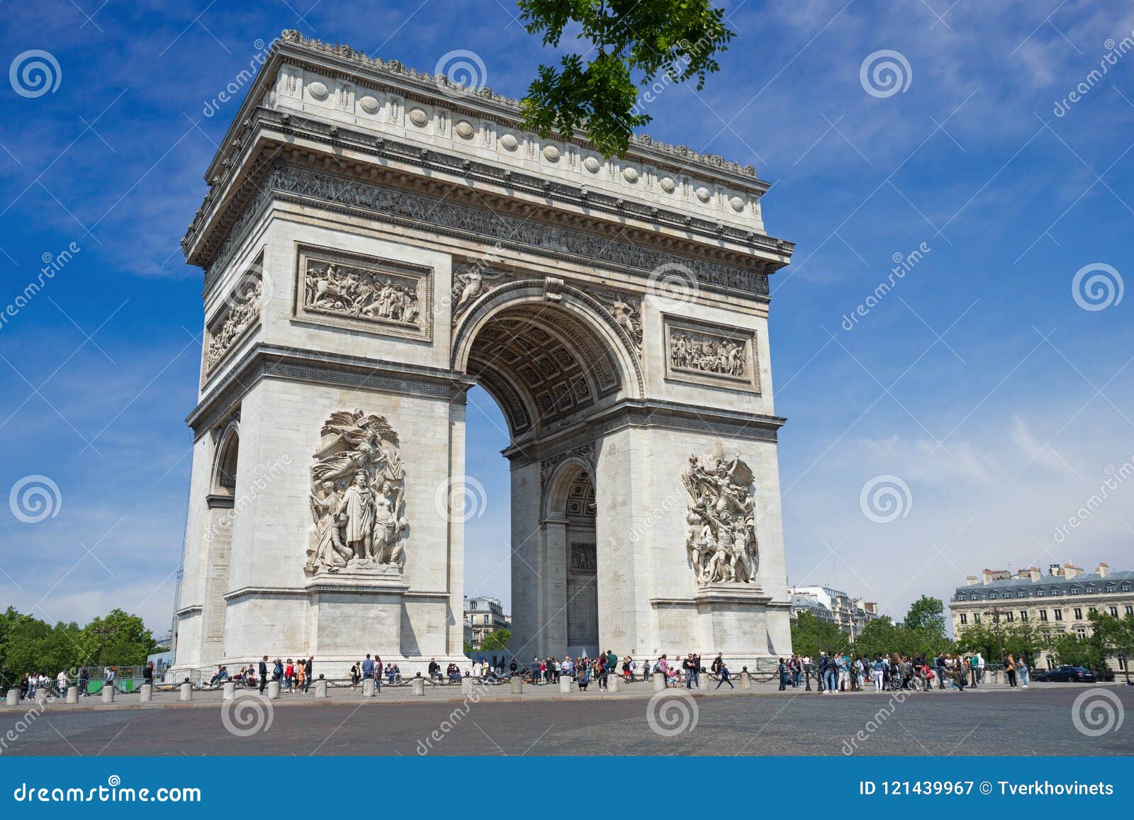 Arco trionfale a Parigi immagine stock. Immagine di elysee - 121439967