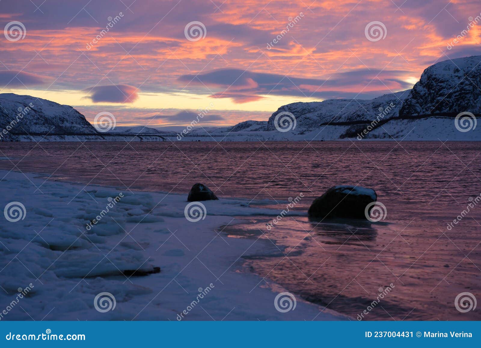 Arctic Ocean with Ice and at Sunset Stock Image - Image of norwegian ...