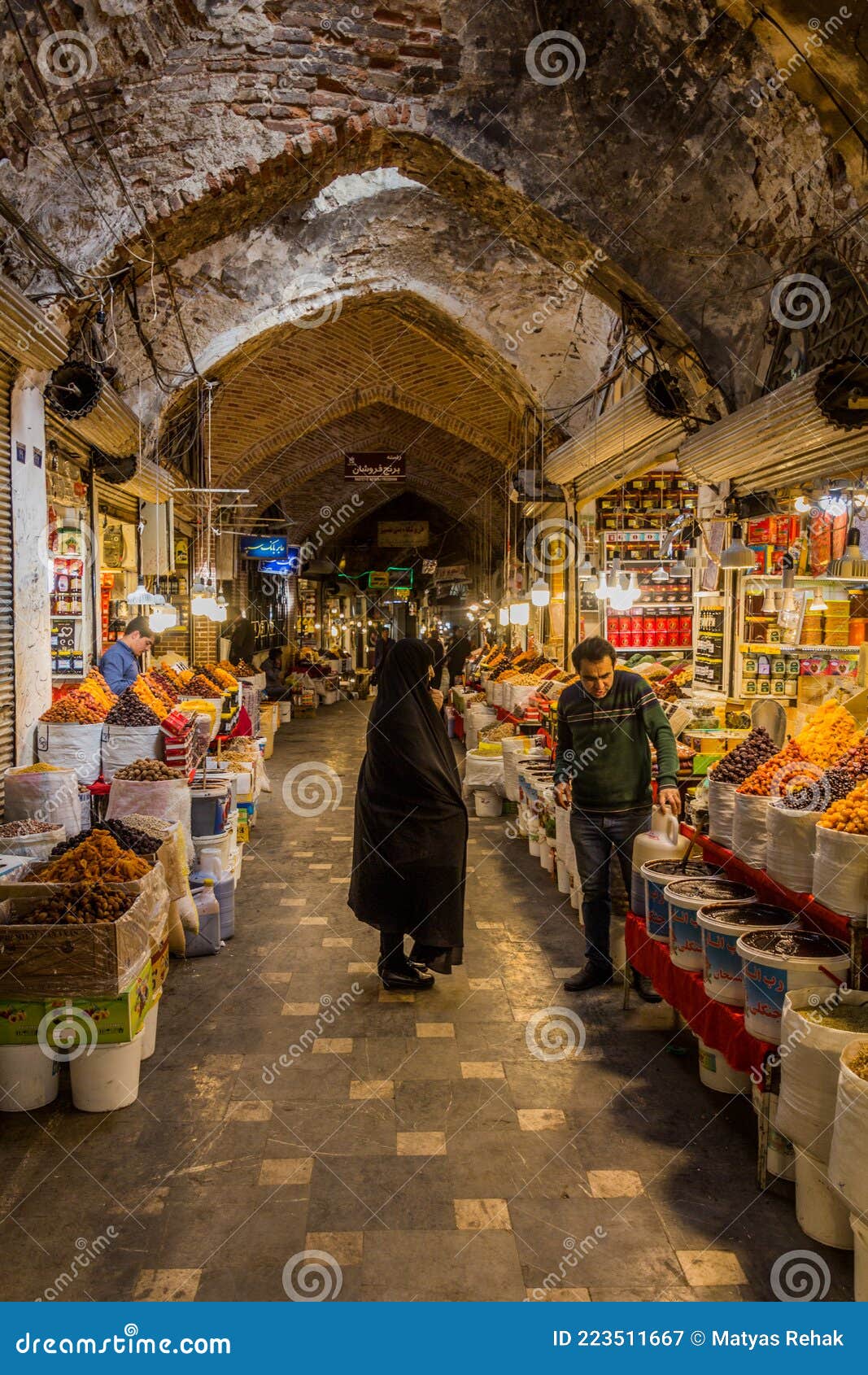 ARDABIL, IRAN - APRIL 10, 2018: View of the Bazaar Market in Ardabil ...
