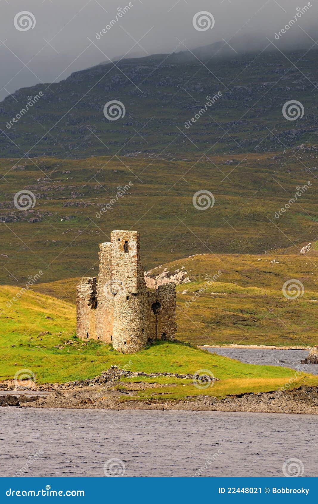 Ardvreck Castle, Loch Assynt, Scotland Stock Image - Image of ardvreck ...