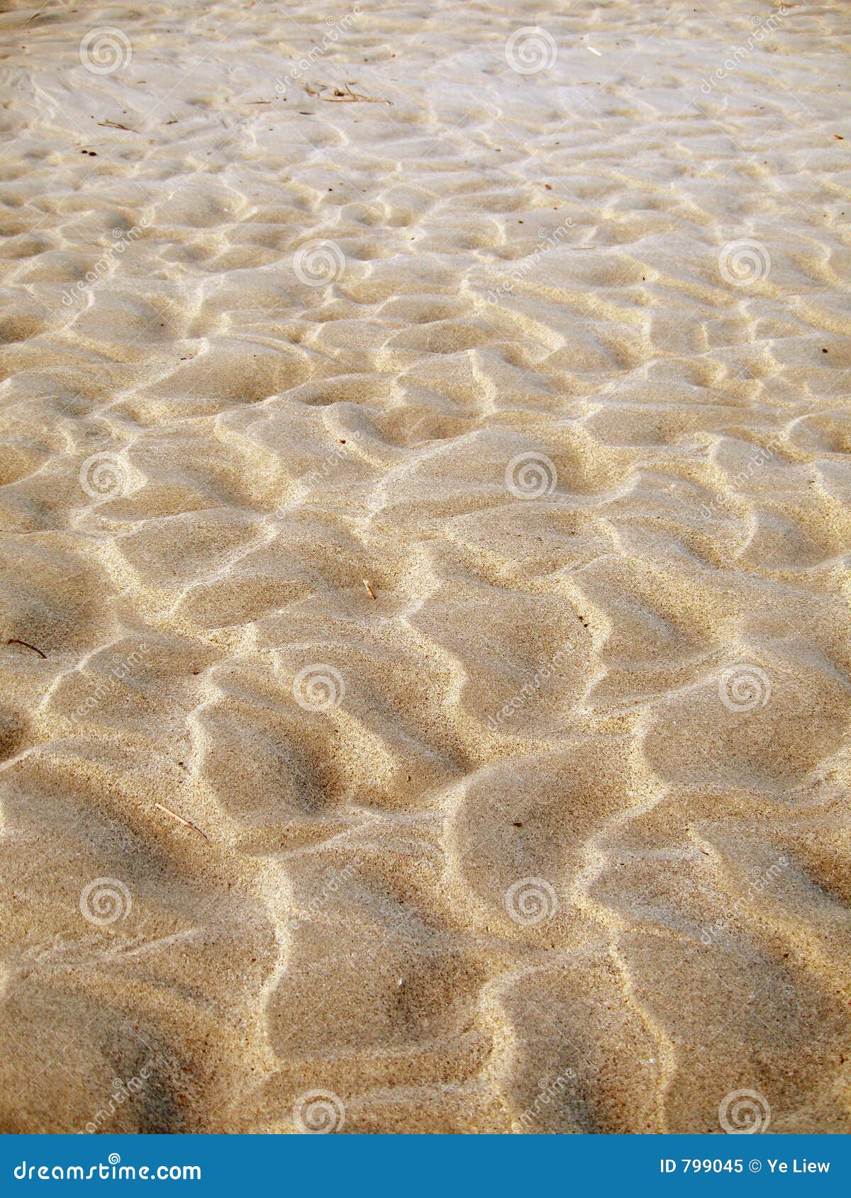 Areia da praia imagem de stock. Imagem de dourado, nave - 799045