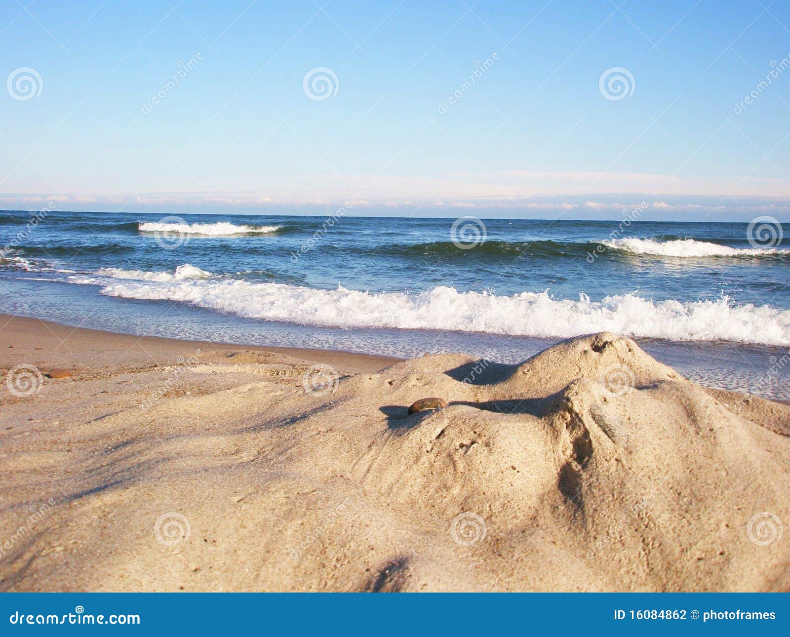 Arena de mar y cielo foto de archivo. Imagen de marejada - 16084862
