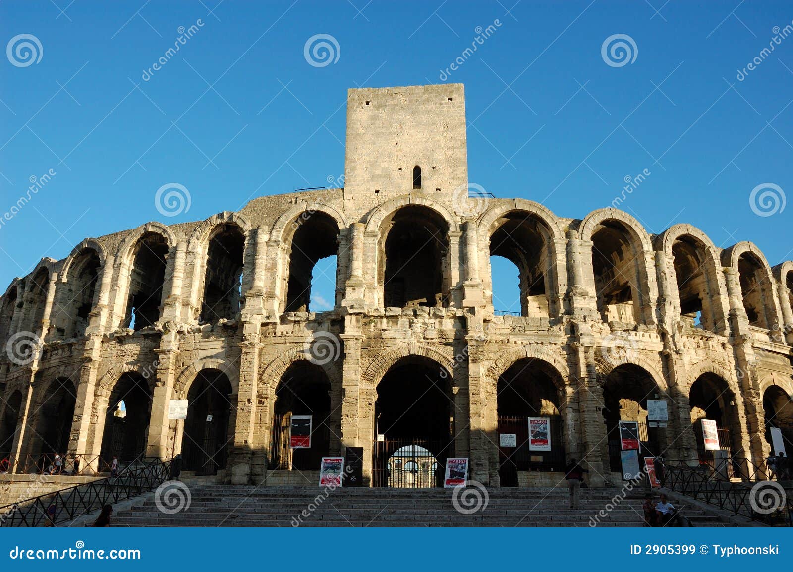 Arena romana en Arles imagen de archivo. Imagen de arena - 2905399