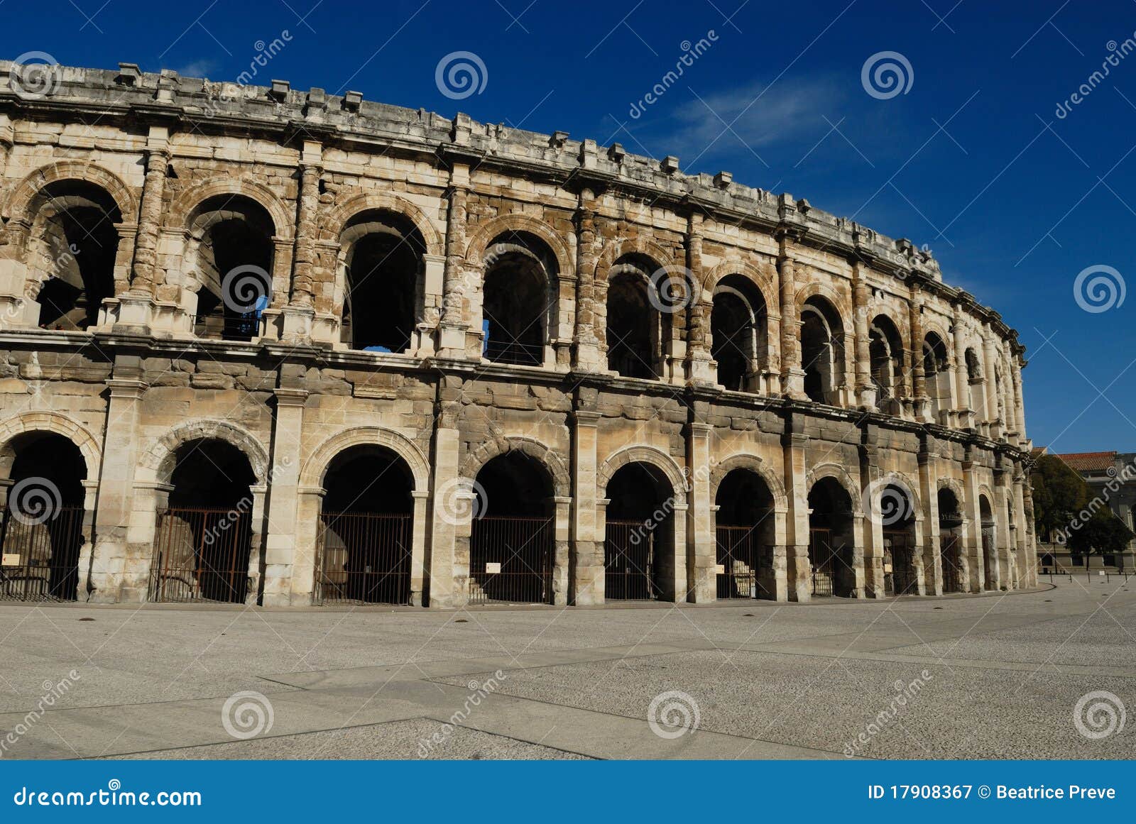 Arena Romana En Nimes Francia Imagen de archivo - Imagen de arena ...