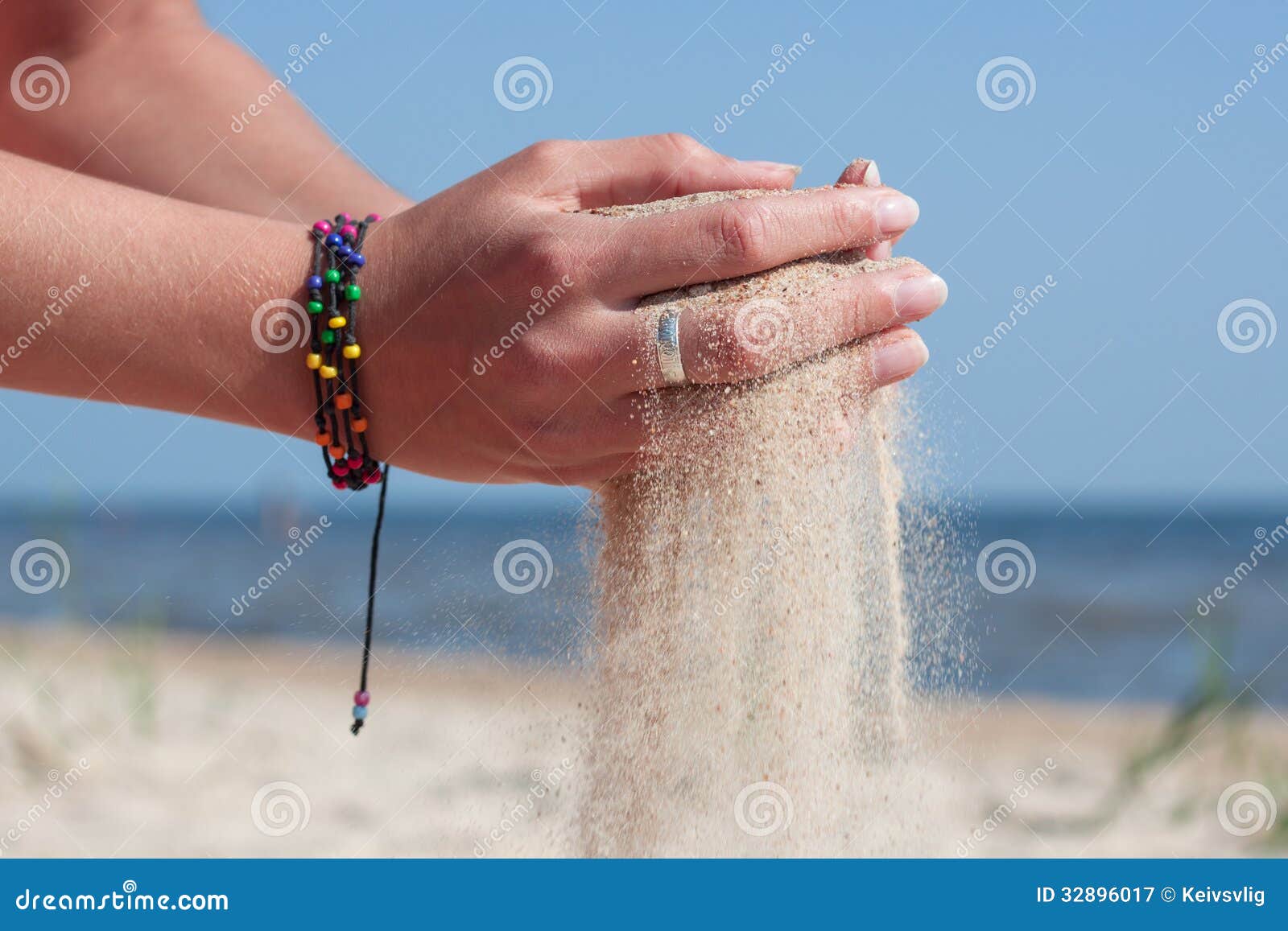 Arena. Tiempo. Colada imagen de archivo. Imagen de blanco - 32896017