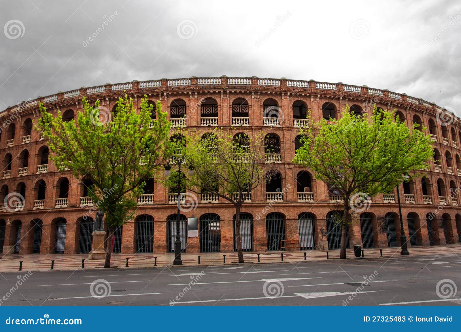 Arena of Valencia stock image. Image of exterior, columns - 27325483