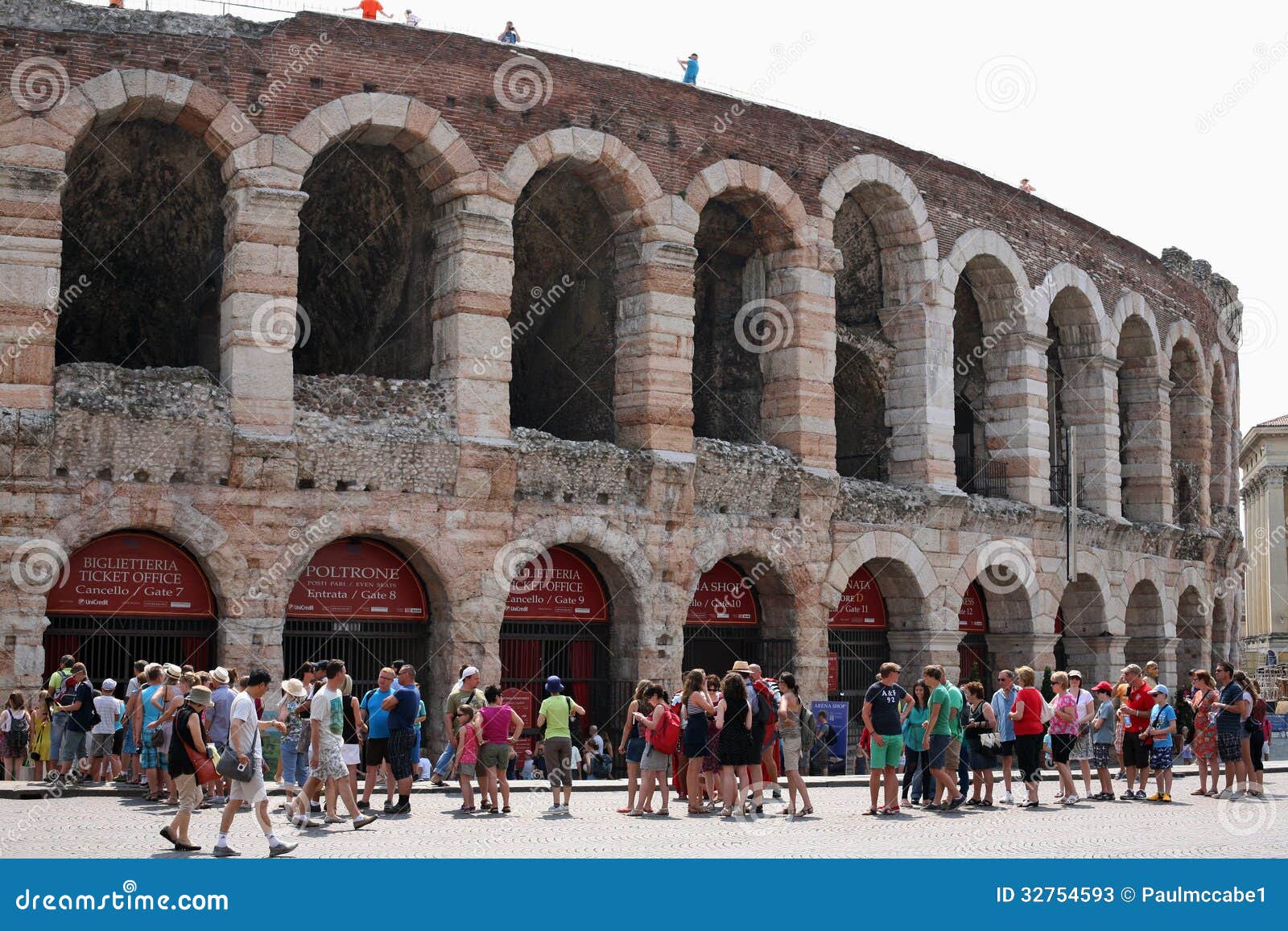 Arena Verona editorial stock photo. Image of italy, stone - 32754593