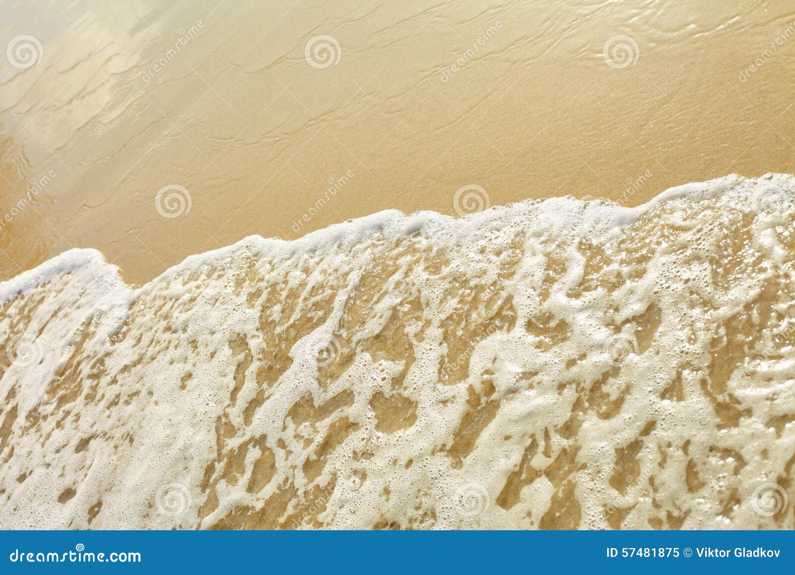 Arena y mar imagen de archivo. Imagen de caliente, arenoso - 57481875