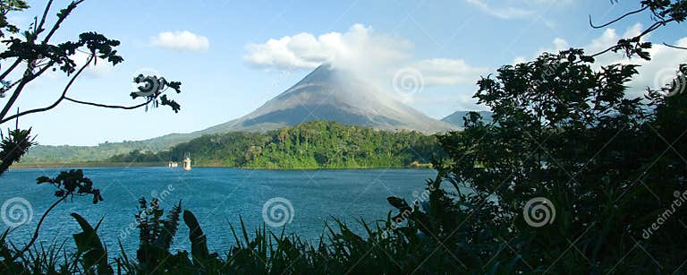 Arenal volcano stock image. Image of coastal, volcano - 8457827