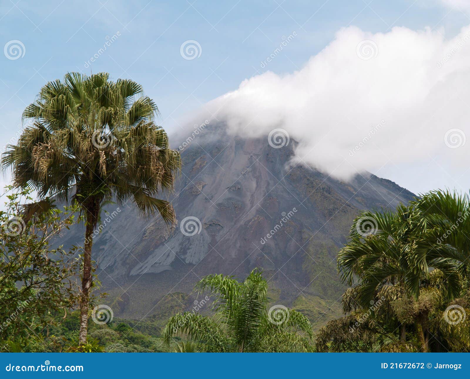 Arenal Volcano in Costa Rica Stock Photo - Image of costa, park: 21672672