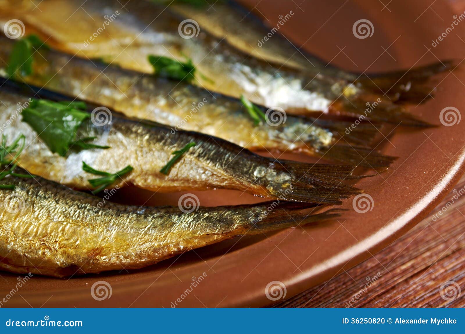 Arenques fumado foto de stock. Imagem de estalo, dourado - 36250820