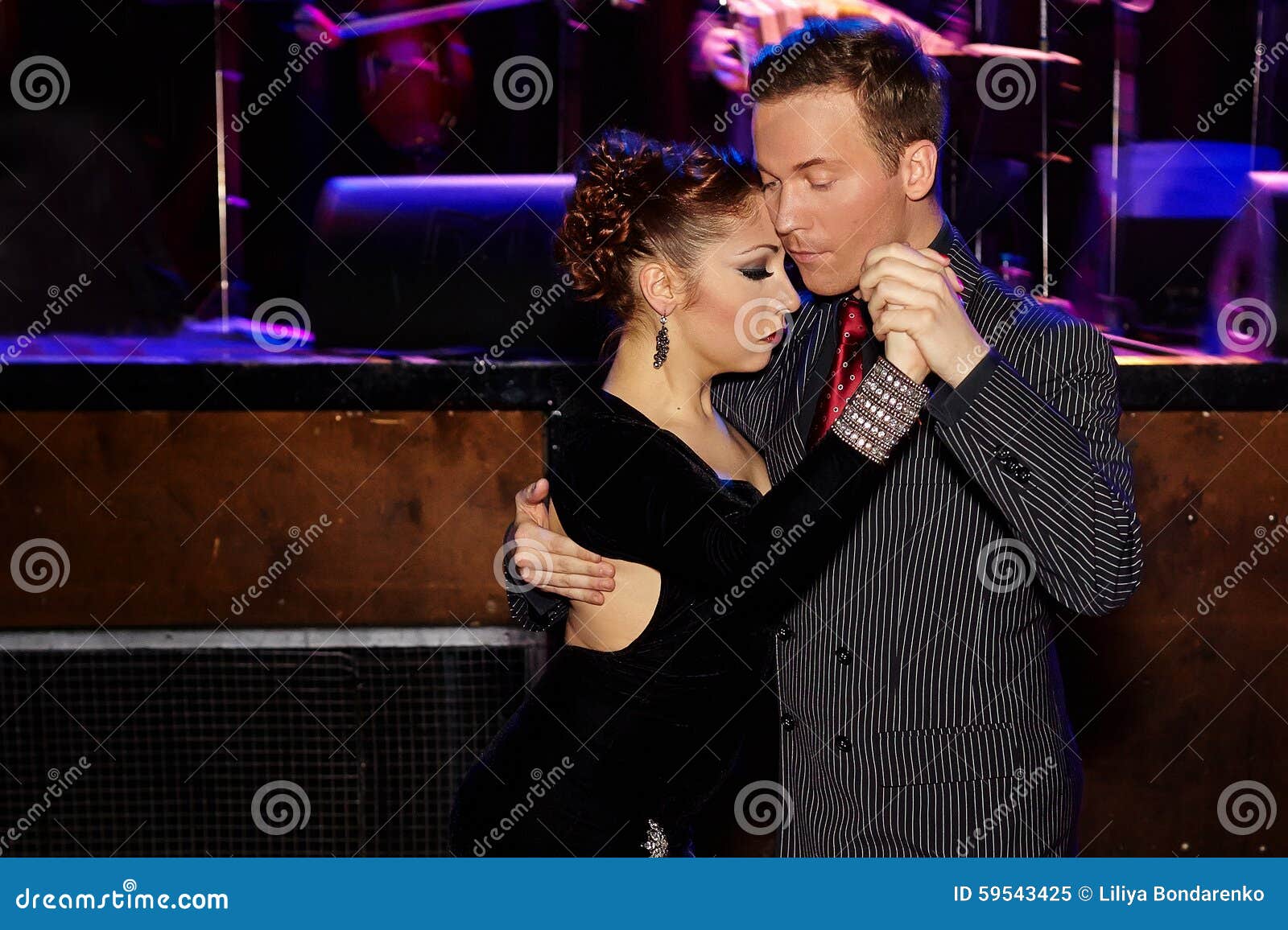 Argentine tango stock image. Image of woman, dancers - 59543425