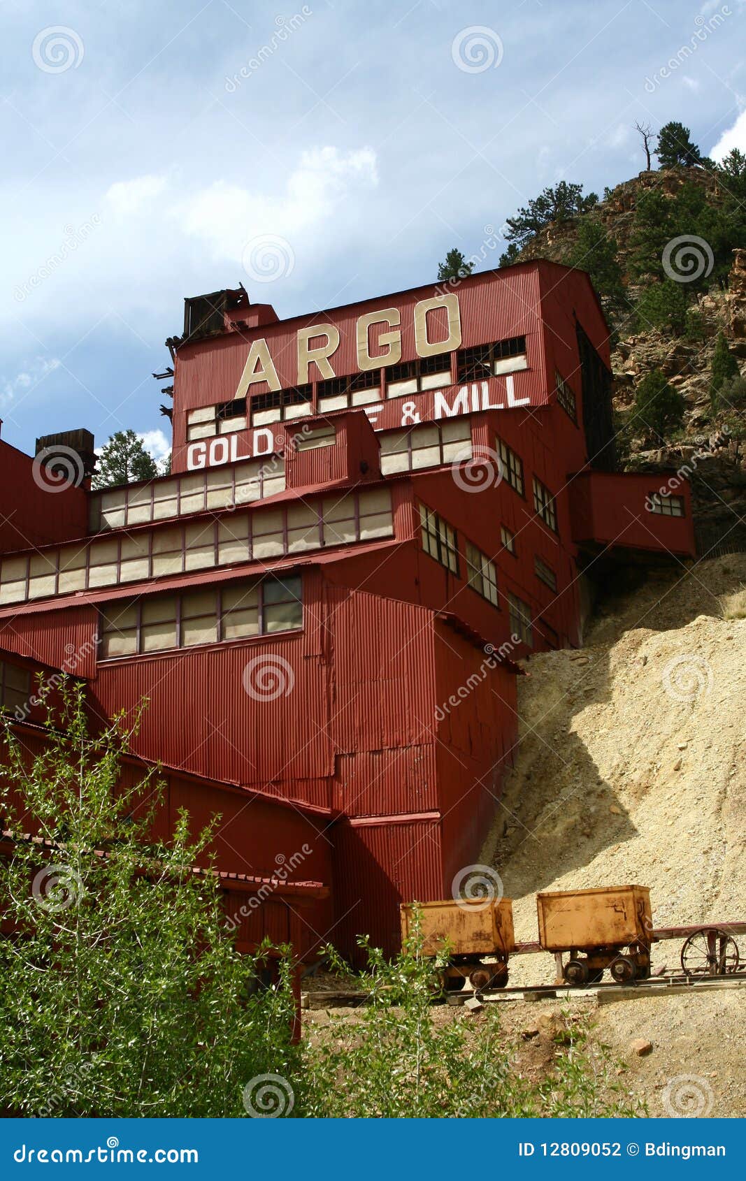 Argo Gold Mine & Mill editorial photography. Image of junk - 12809052