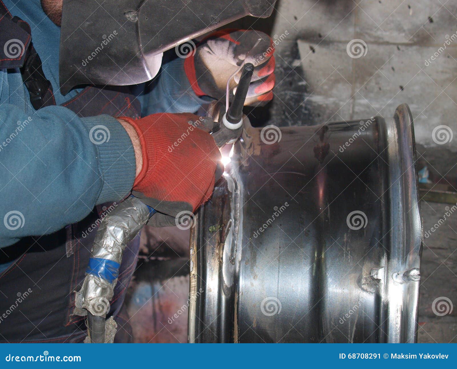 Argon arc welding stock image. Image of welding, wheels - 68708291