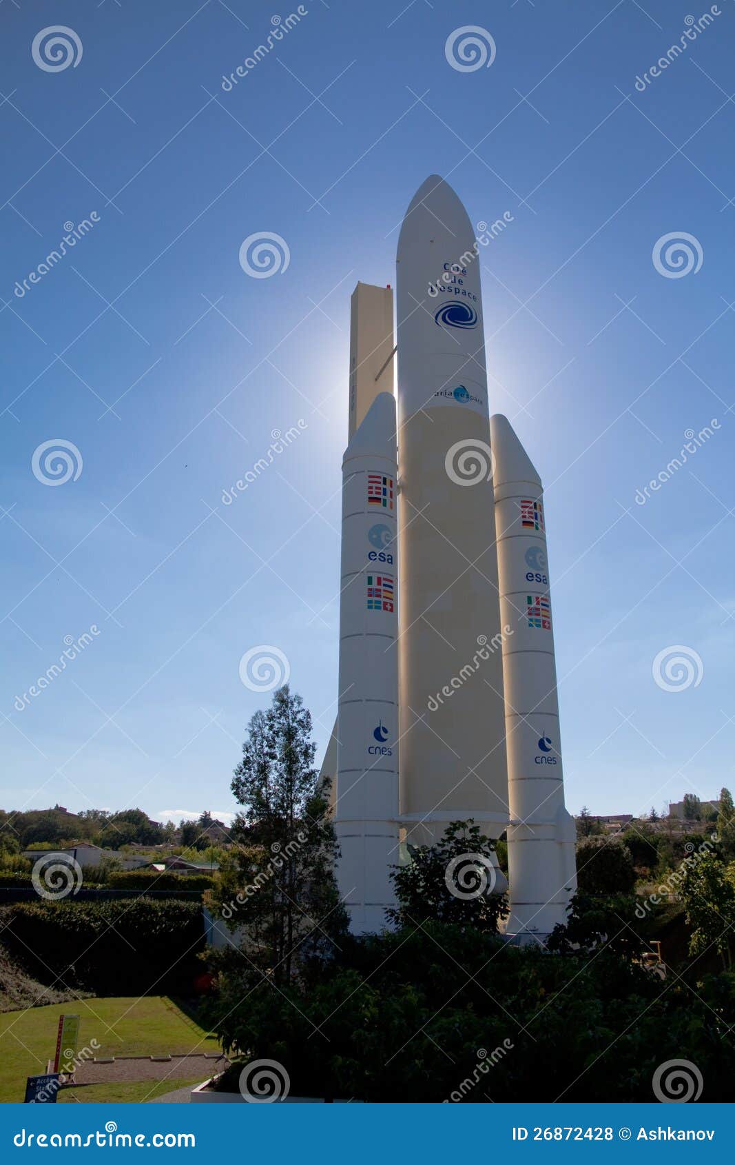 Ariane raket redaktionell arkivfoto. Bild av sprängde - 26872428