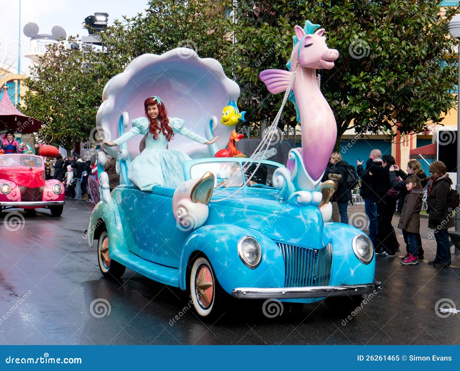 Ariel The Little Mermaid At Disneyland Paris Editorial Image ...