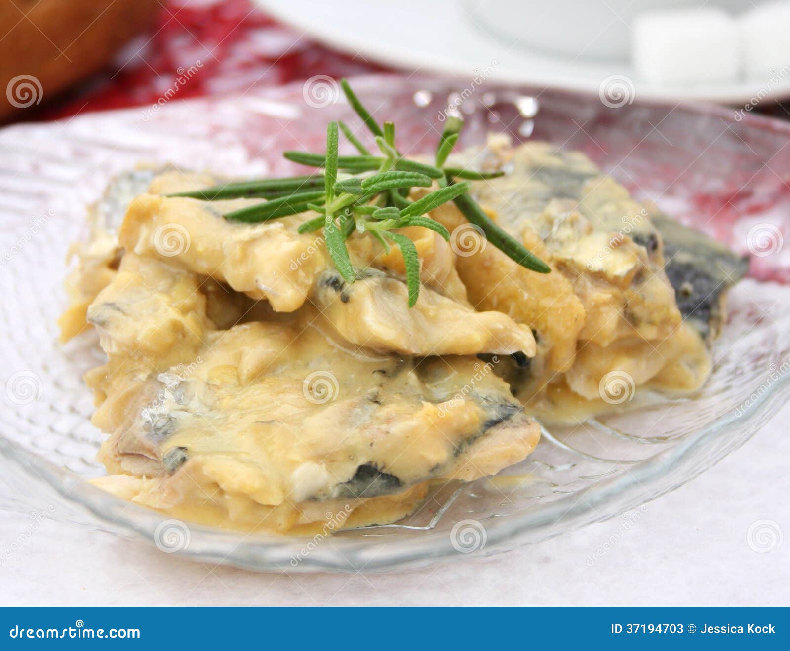 Aringa Con Una Salsa Di Senape Immagine Stock - Immagine di alimento ...