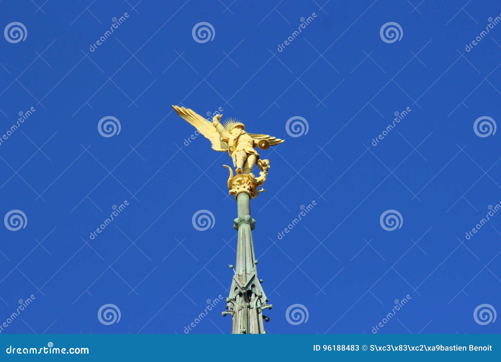 Arkhangel De Mont-Saint-Michel Photo stock éditorial - Image du rivage ...