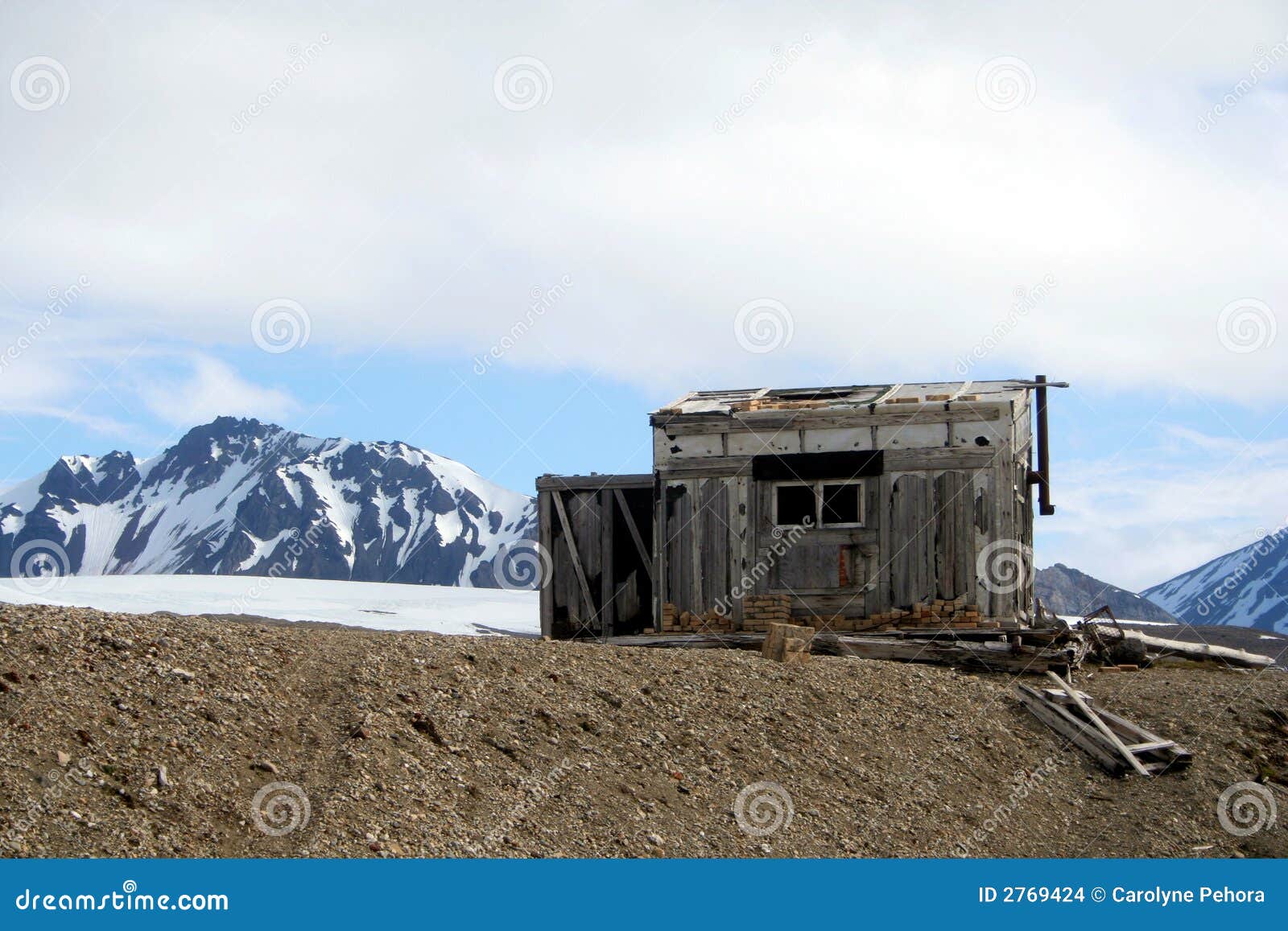 Arktisk gammal hydda arkivfoto. Bild av berg, gammalt - 2769424
