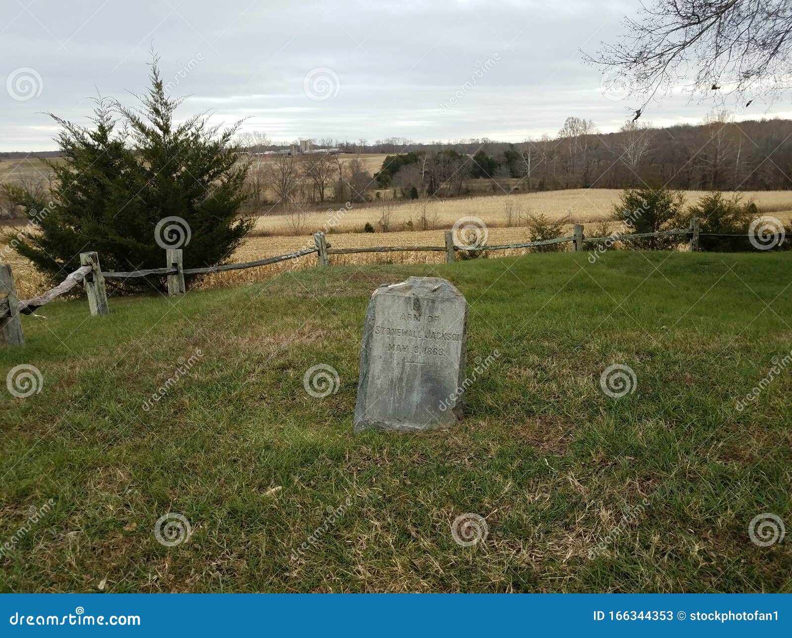 Arm of Stonewall Jackson Grave and Stone in Grass Editorial Stock Photo ...
