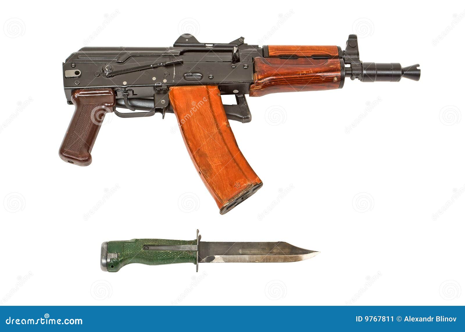 Arma Automatica AKS-74U E Lama Immagine Stock - Immagine di marrone ...